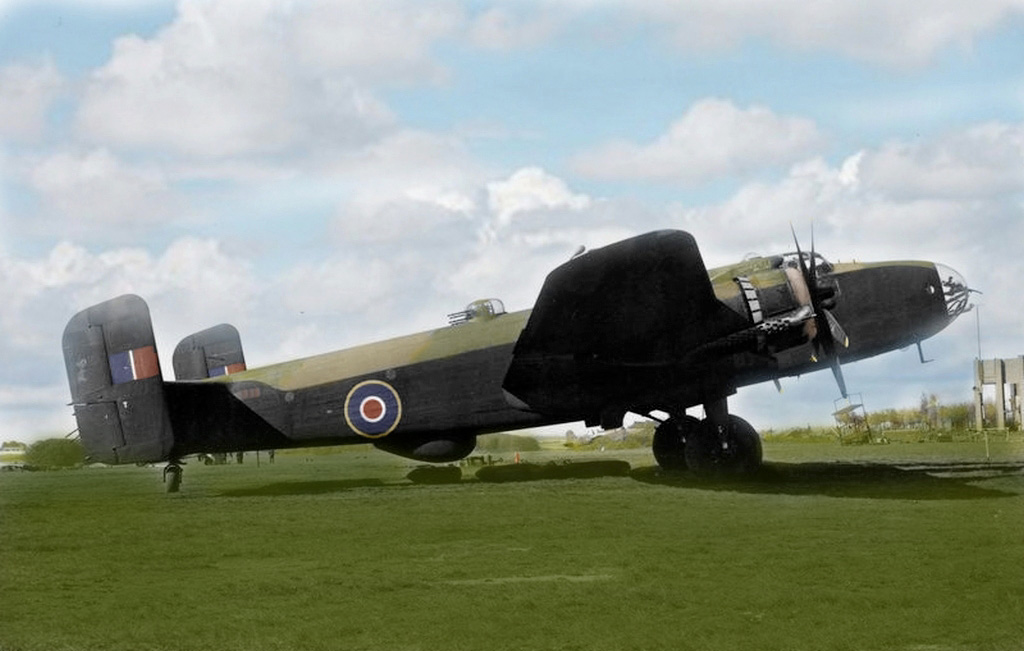 Handley Page Halifax bomber enters American WWII statistical history ...