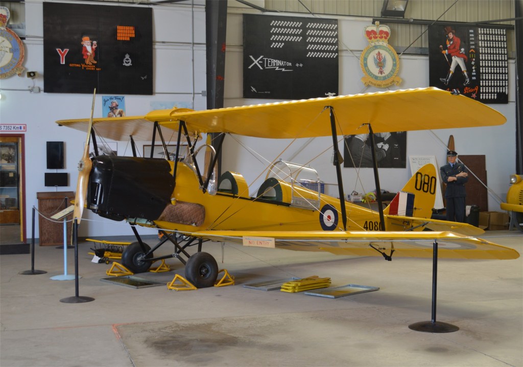 Ed Tracey: Second World War RCAF-American, flight instructor and USAAF ...